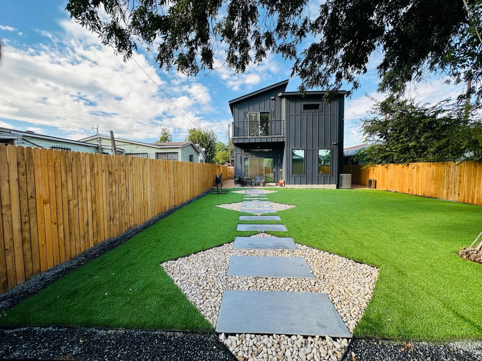 About Us | Lone Star Turf | Artificial Turf Installation